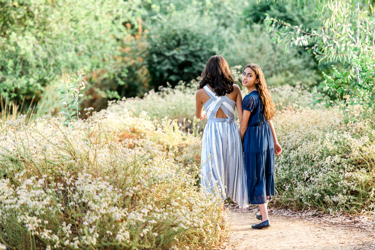 Leaving, But Not Letting Go: Staying Connected with My Sister While I’ – Chloe Nickie